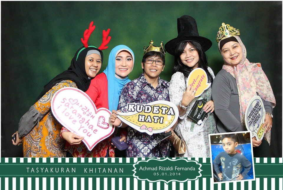 Home Rizaldi — Tasyakuran Khitanan Achmad Rizaldi Fernanda • Photobooth.ID